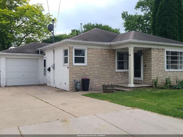 910 Catherine St, Green Bay, WI 54301