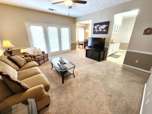 910 Churchill Xing