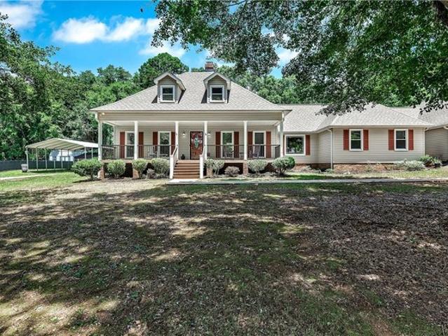 910 Chantilly Ln, Anderson, SC 29625