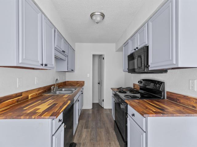 910 Chapel Creek Drive # 1