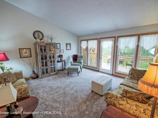 910 Cherrywood Circle