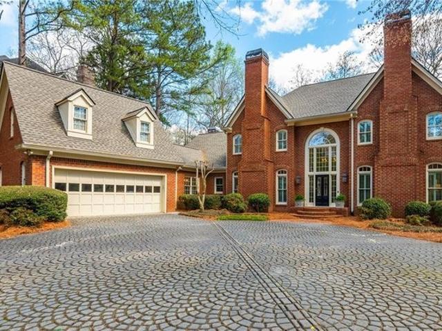 910 Curlew Ct NW, Sandy Springs, GA 30327
