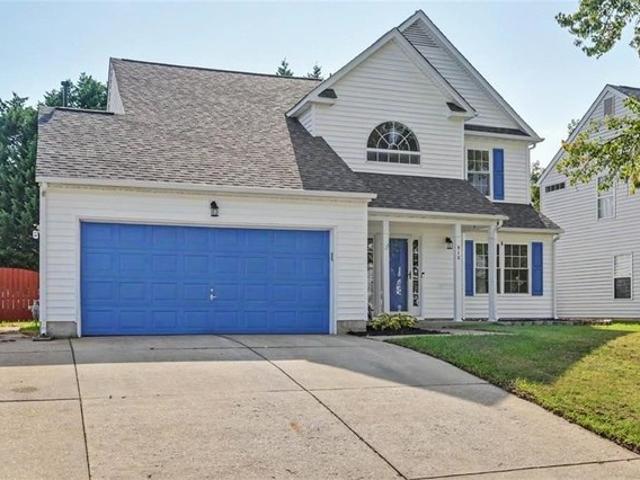 910 Andover Ct, Newport News, VA 23608