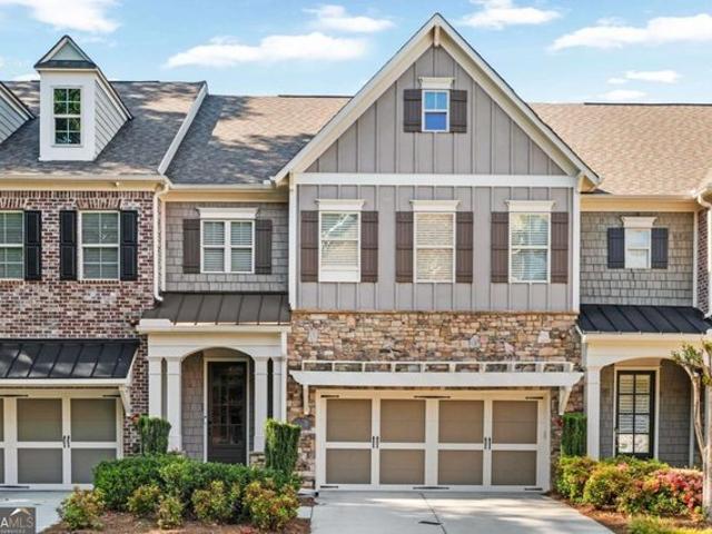 910 Acadiana Dr, Sandy Springs, GA 30328