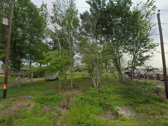 910 Avenue C, Markham, TX 77456