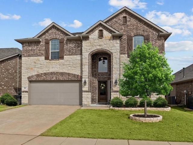 910 Black Hawk Dr, Princeton, TX 75407