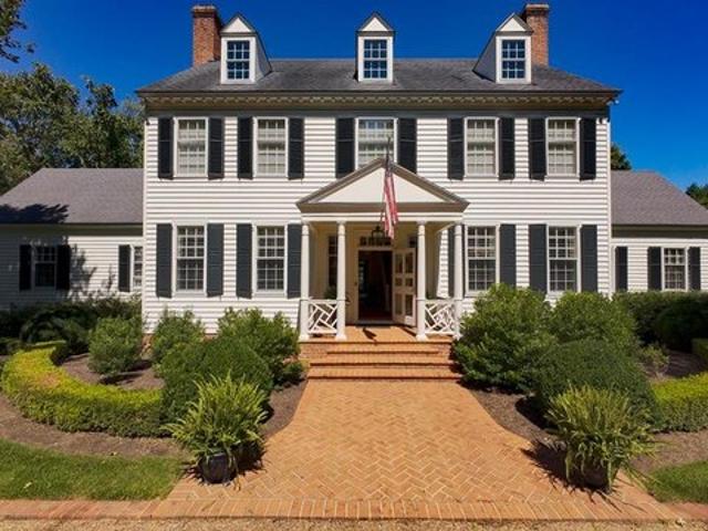 910 Glendale Rd, Galax, VA 24333