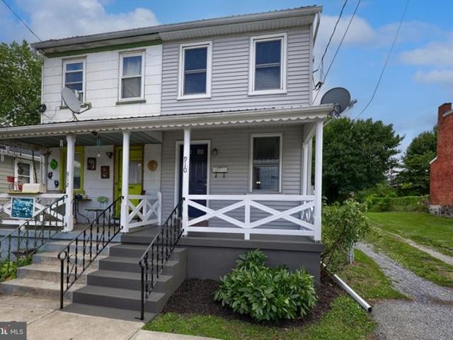 910 Grofftown Rd, Lancaster, PA 17602