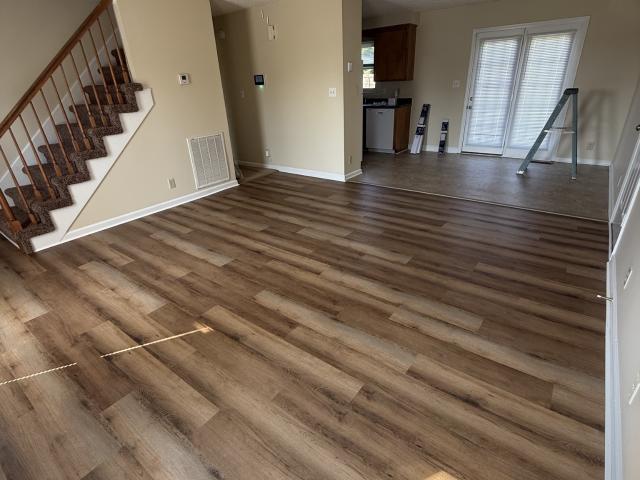910 Dolphin Ln