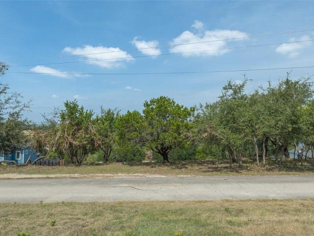 910 Daviot Dr
