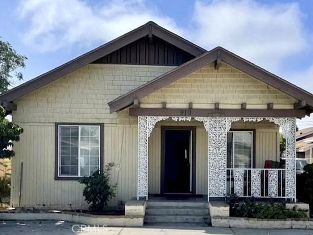 910 E 19th St, Long Beach, CA 90806