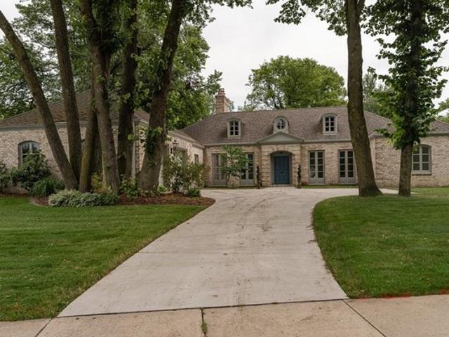 910 Folwell Dr SW, Rochester, MN 55902