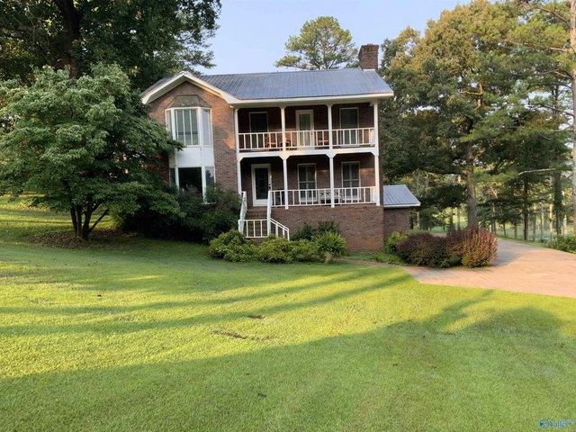 910 Fairway Rd NW, Fort Payne, AL 35967