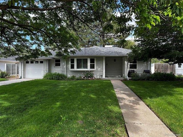 910 Kearney St, Denver, CO 80220