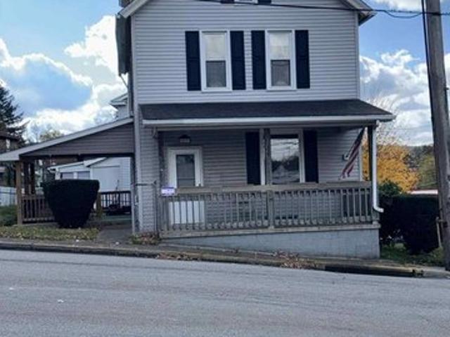 910 Harrison Ave, Jeannette, PA 15644