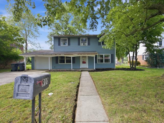 910 Heritage Lane