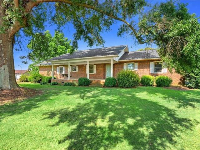 910 Highway 182, Fair Play, SC 29643