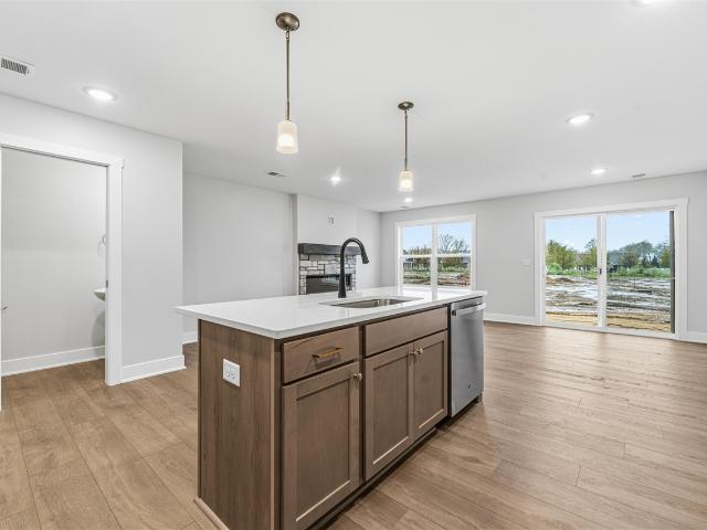 910 Indiana Avenue # 12