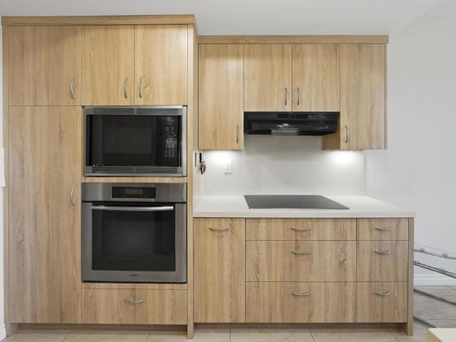 910 Island Drive 114