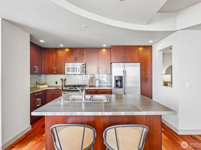 910 Lenora Street # S1201