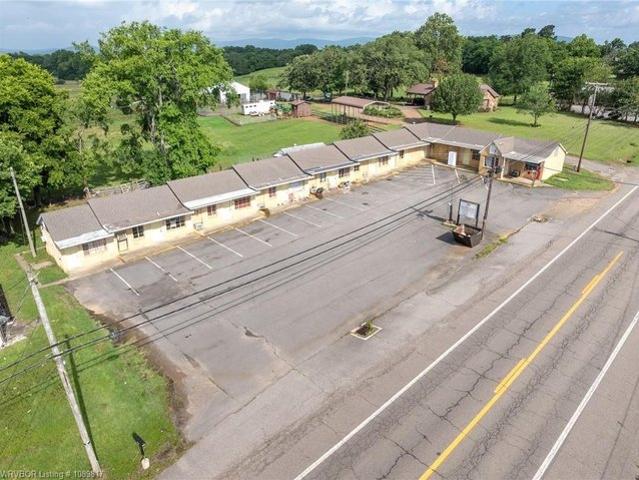 910 Main St, Waldron, AR 72958