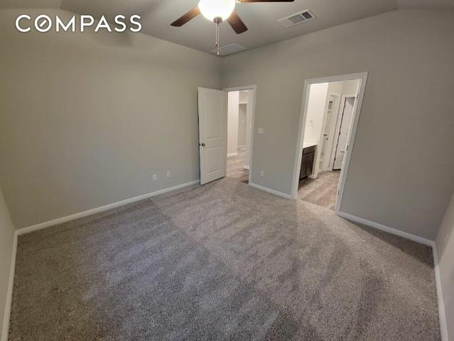 910 Main St, Hutto, TX