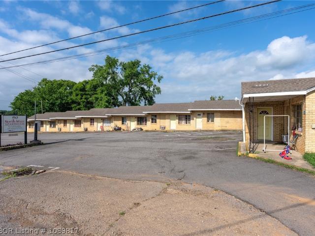 910 Main Street