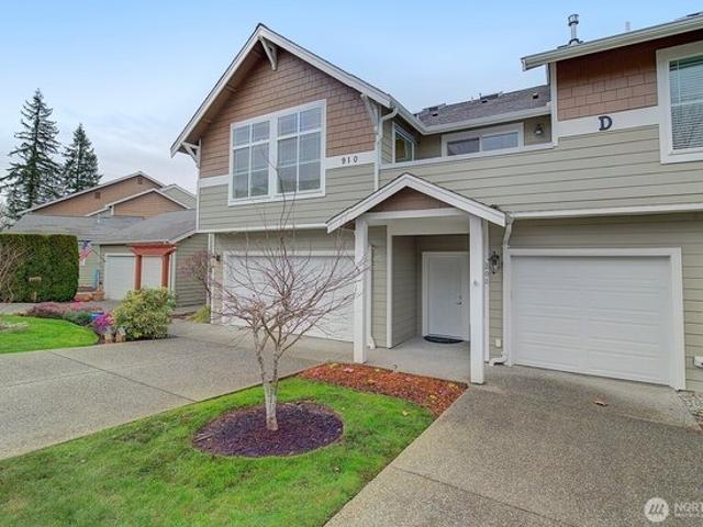 910 Medical Center Dr Unit D202, Arlington, WA 98223