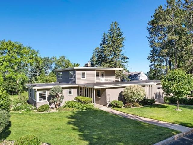 910 N 13th St, Wausau, WI 54403