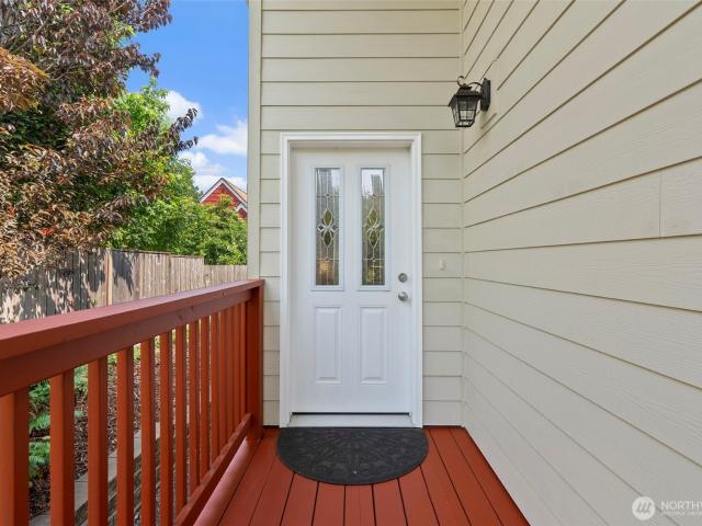 910 N Thornton