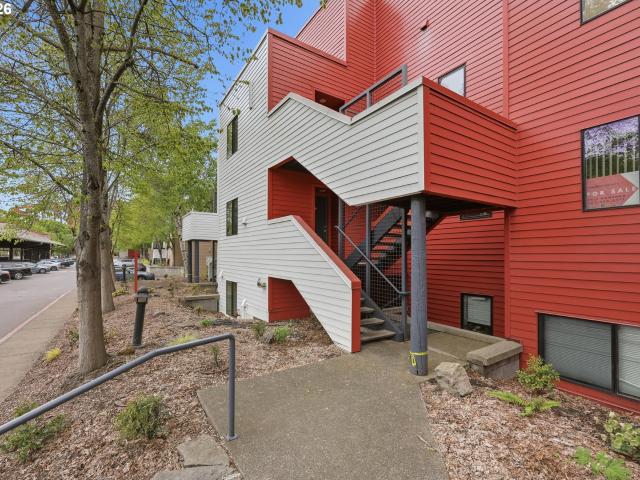 910 NW Naito Pkwy, Unit I12, Portland, OR 97209 | MLS #578477 | Compass