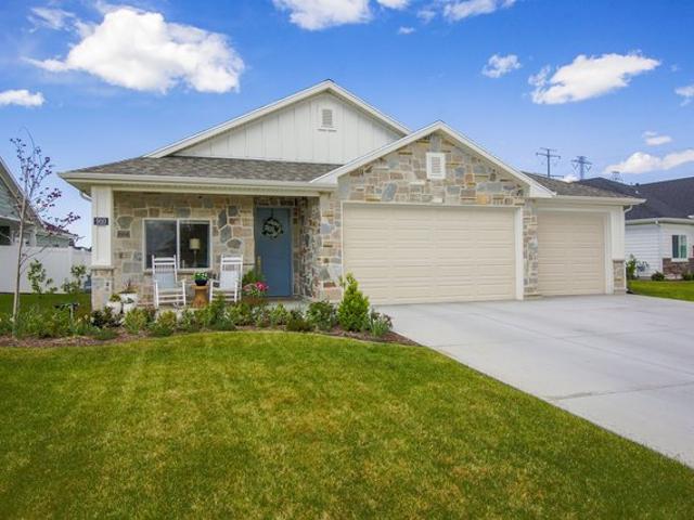 910 S 1700 W Unit 2, Layton, UT 84041