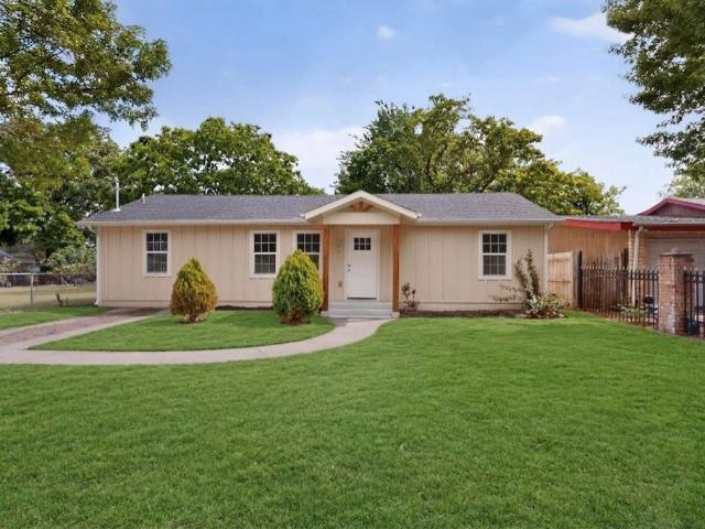 910 S Chatfield St, Ennis, TX 75119 | MLS #21238 | Compass