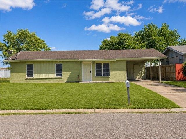 910 S Frans St, Hebbronville, TX 78361