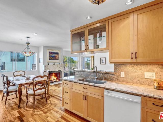 910 S Holt Ave, Unit 305, Los Angeles, CA 90035 | MLS #26827