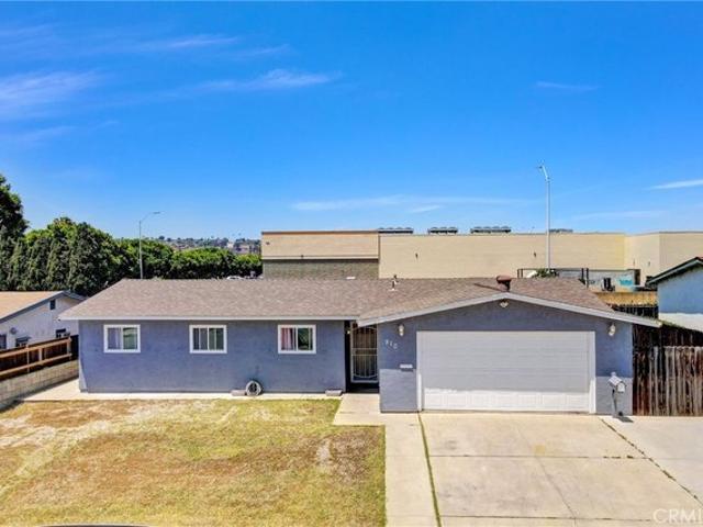 910 Saint George Ct, Spring Valley, CA 91977