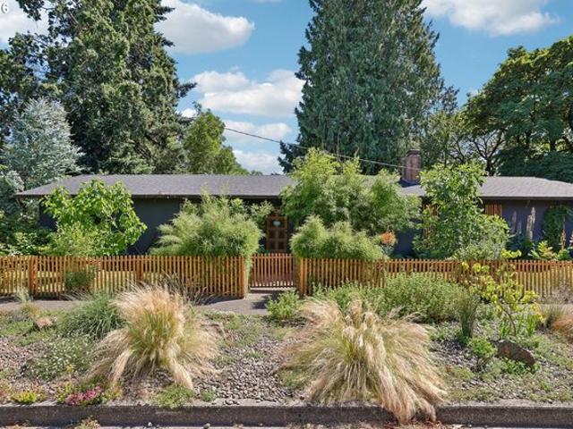 910 SE Storey St, McMinnville, OR 97128