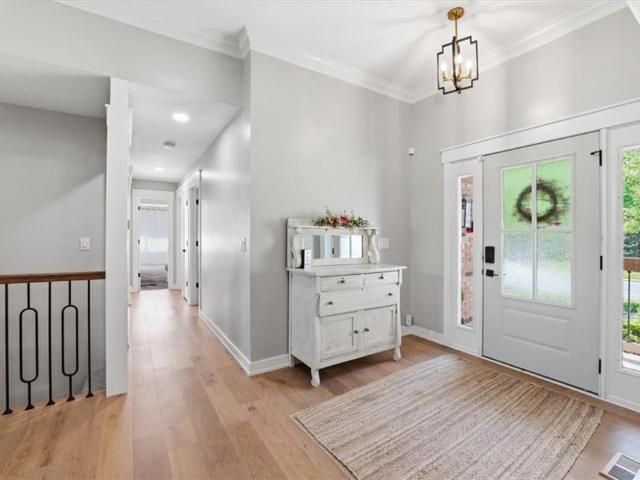 910 Sherman Parkway