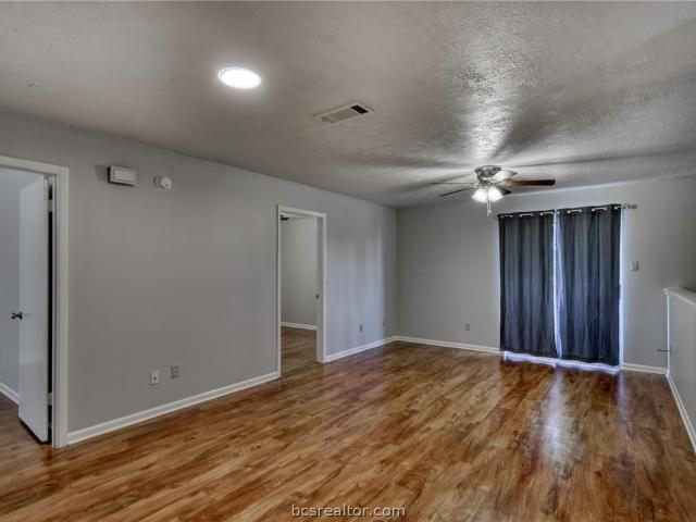 910 Spring Loop B