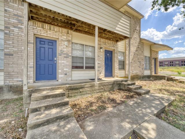 910 Spring Loop, Unit B, College Station, TX 77840 | MLS #26001