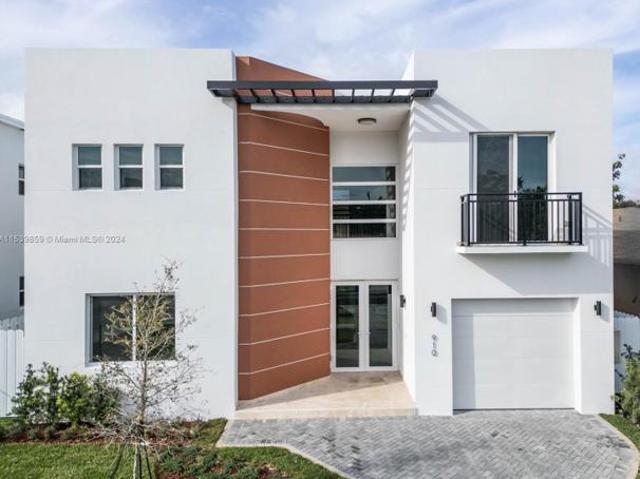 910 SW 24th Rd, Miami, FL 33129