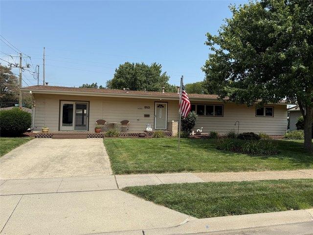 910 SW 2nd Street Pl, Ankeny, IA 50023