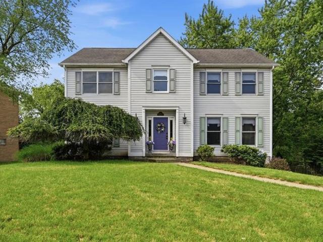 910 Poplar Pl, Cranberry Township, PA 16066