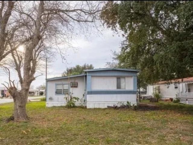 910 Palmera Drive