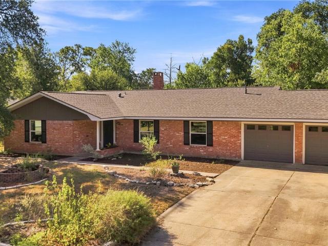 910 Pershing Drive