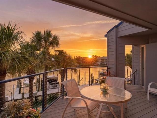910 Pinellas Bayway S Apt 201, Tierra Verde, FL 33715