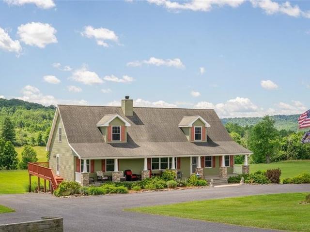 910 Rhodes Rd, Apalachin, NY 13732