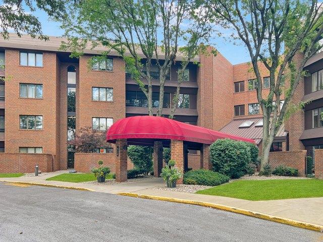 910 Ridge Rd Apt 208, Munster, IN 46321