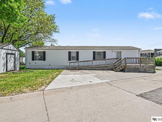910 W 6th St Trlr 23, Papillion, NE 68046