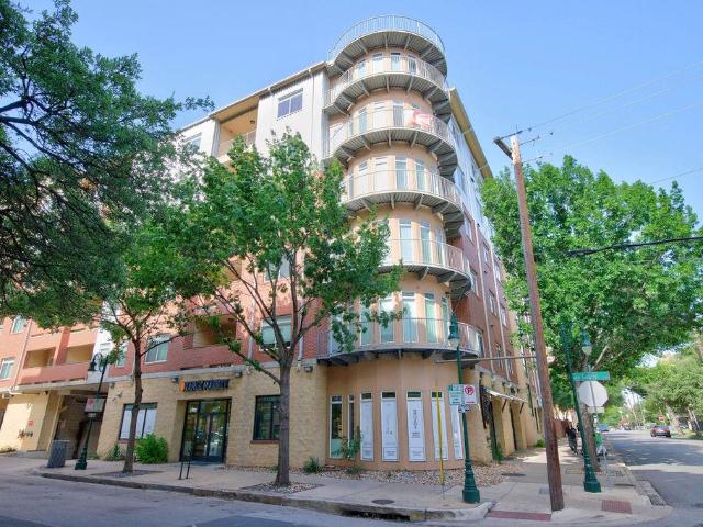910 W 25th St # 406